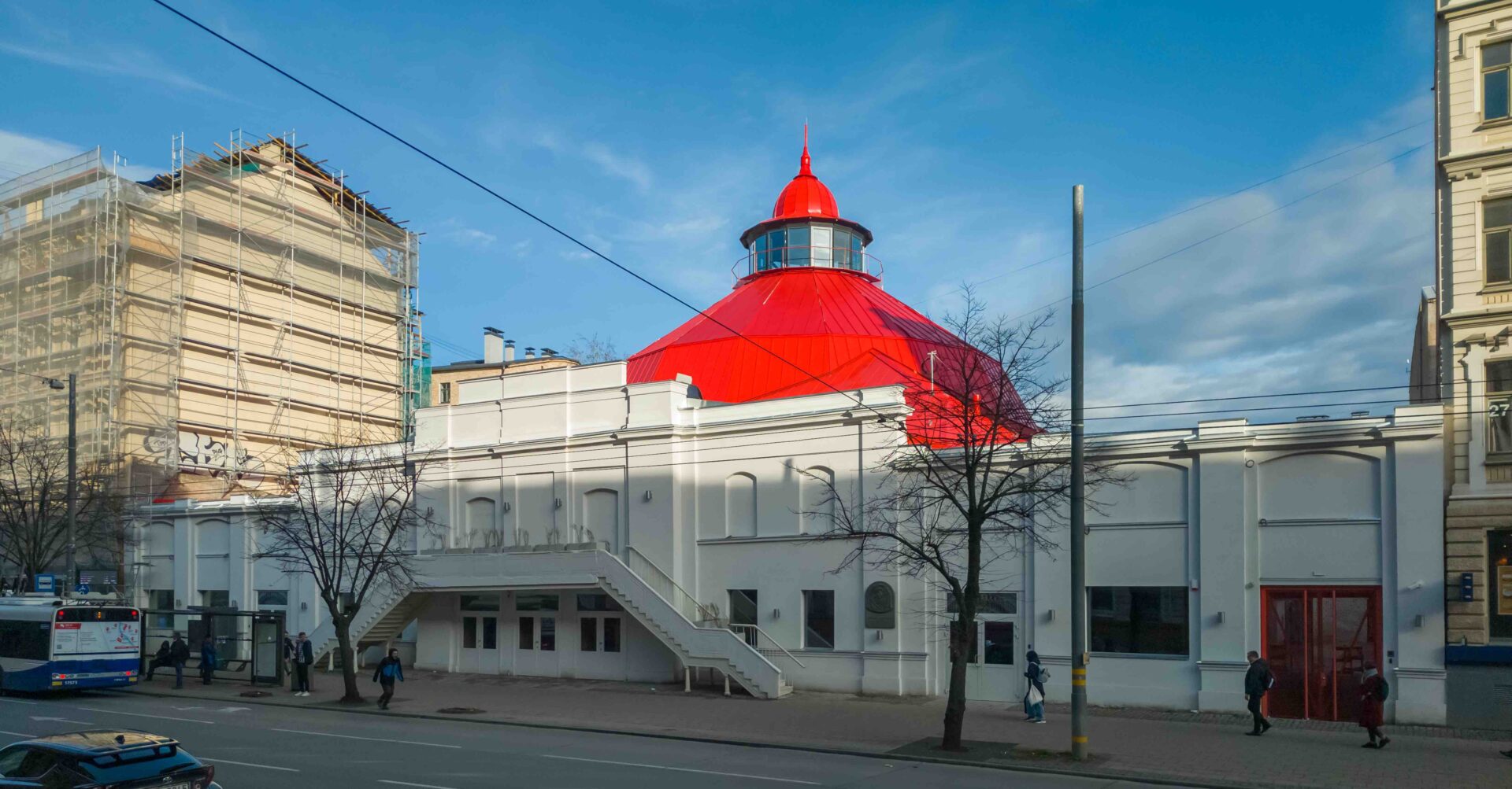 Lekcija: "CIRKS PAR BRĪVU. SARUNAS PAR CIRKU" - cirks.lv