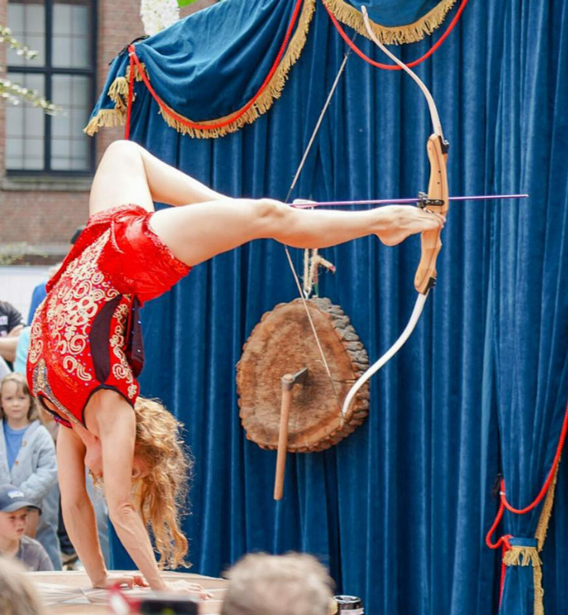 CIRC RODINI izrāde “THE AMAZING KATLEEN” - cirks.lv